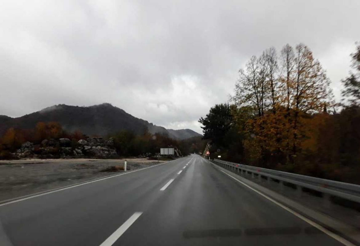 BIHAMK - Poledica na dionicama u višim predjelima - RTV SLON BIHAMK - Poledica na dionicama u višim predjelima - RTV SLON