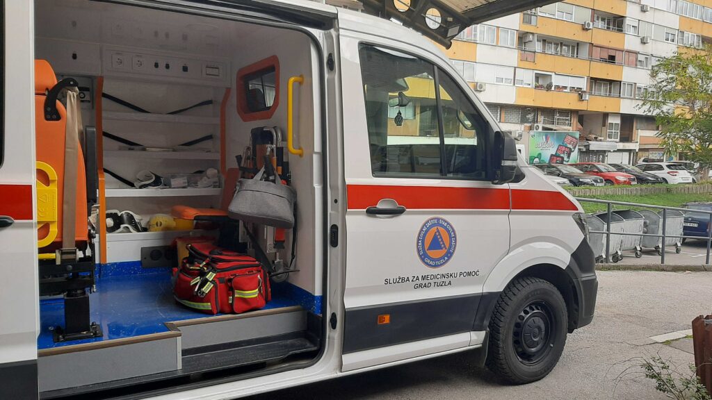 Tuzla servis - Više od 200 zdravstvenih usluga u protekla 24 sata - RTV SLON